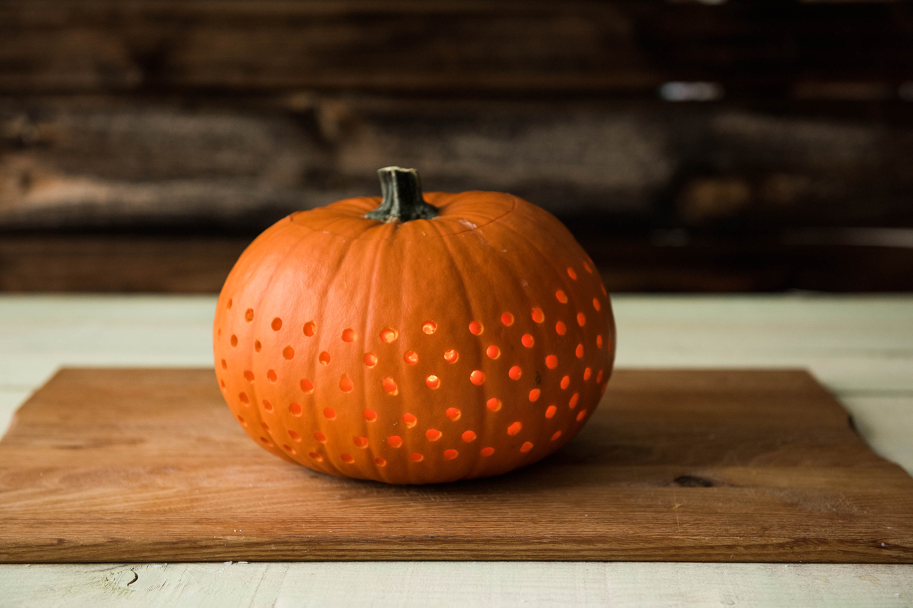 Hoe maak je van een pompoen een lantaarn? | HelloFresh Blog