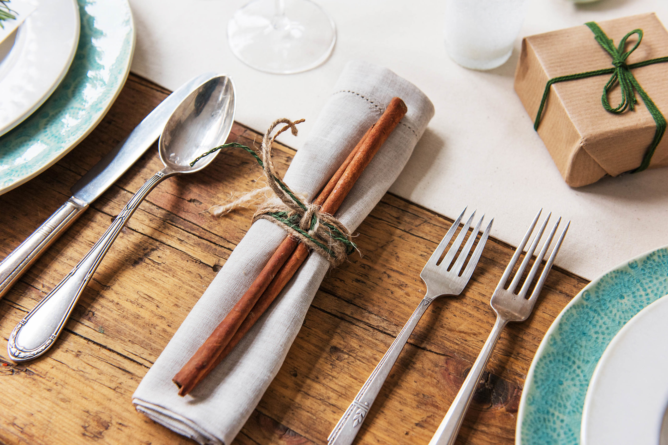Feest aan tafel: 4x tips voor kerstdecoratie | HelloFresh Blog